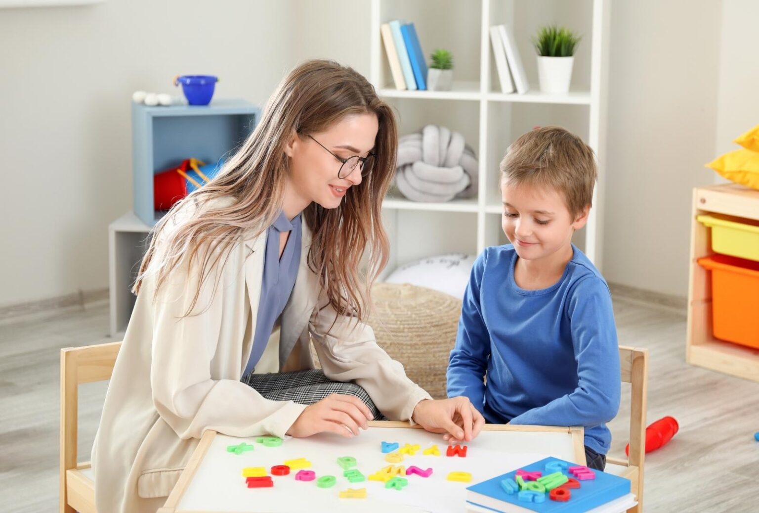 Gestalt Language Processing: 4 Stages & Therapy Goals